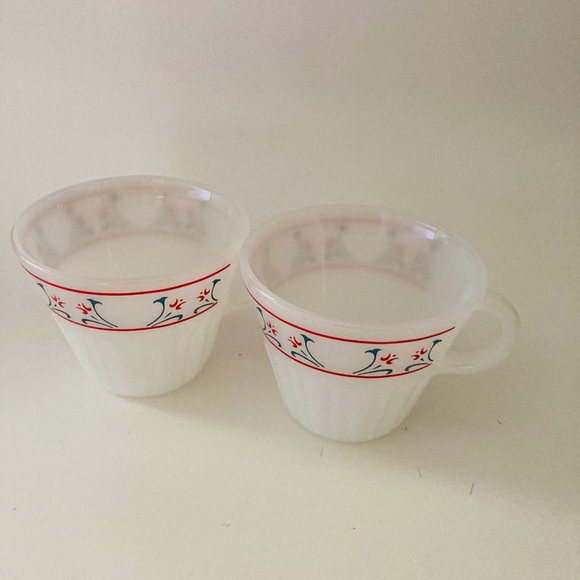 Termocrisa | Kitchen | 2 Vintage Termocrisa Milk Glass Cup | Poshmark